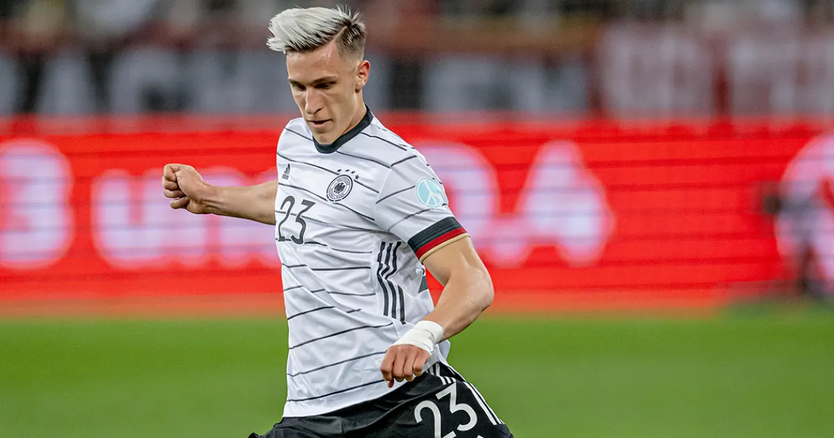 Top 10 Best German Football Players - Currently Ranked
